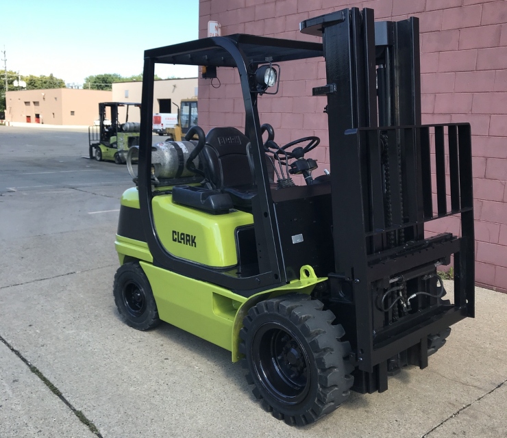 Used Forklift, Reach Truck, & Industrial Equipment in Michigan | Fraza ...
