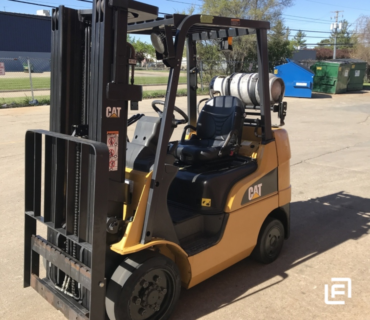Used Forklift, Reach Truck, & Industrial Equipment in Michigan - Fraza